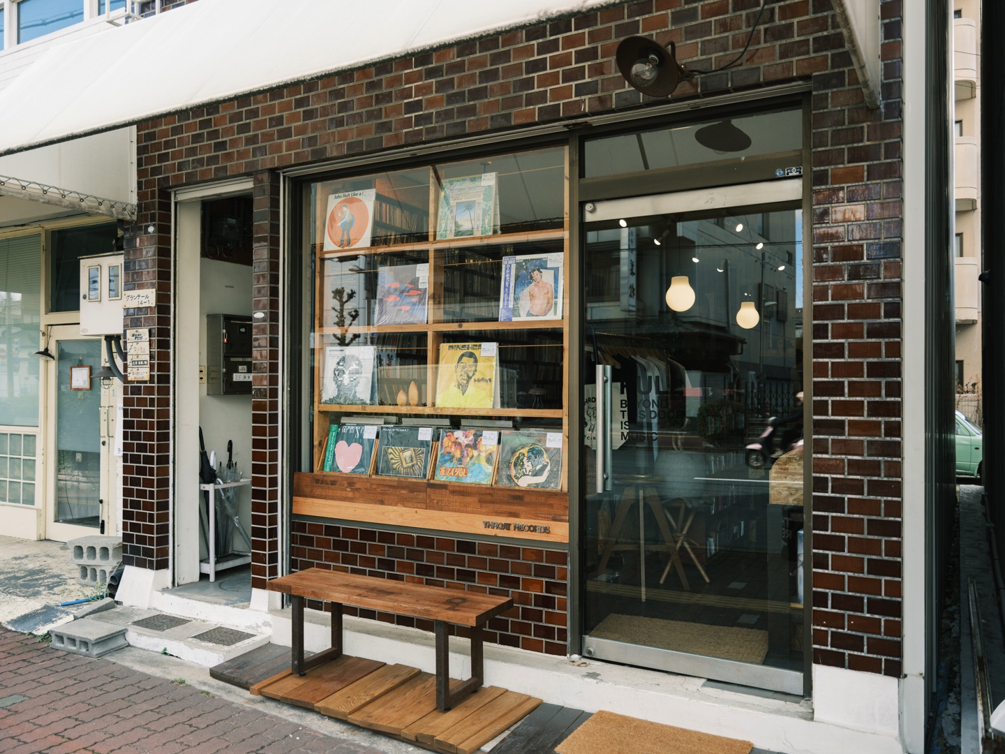 LOSTAGEの五味岳久を訪ね、奈良へ。音楽をやめる、続けるとは？ / 音楽と仕事、ときどき法要 ｜ カルチャーメディアNiEW（ニュー）