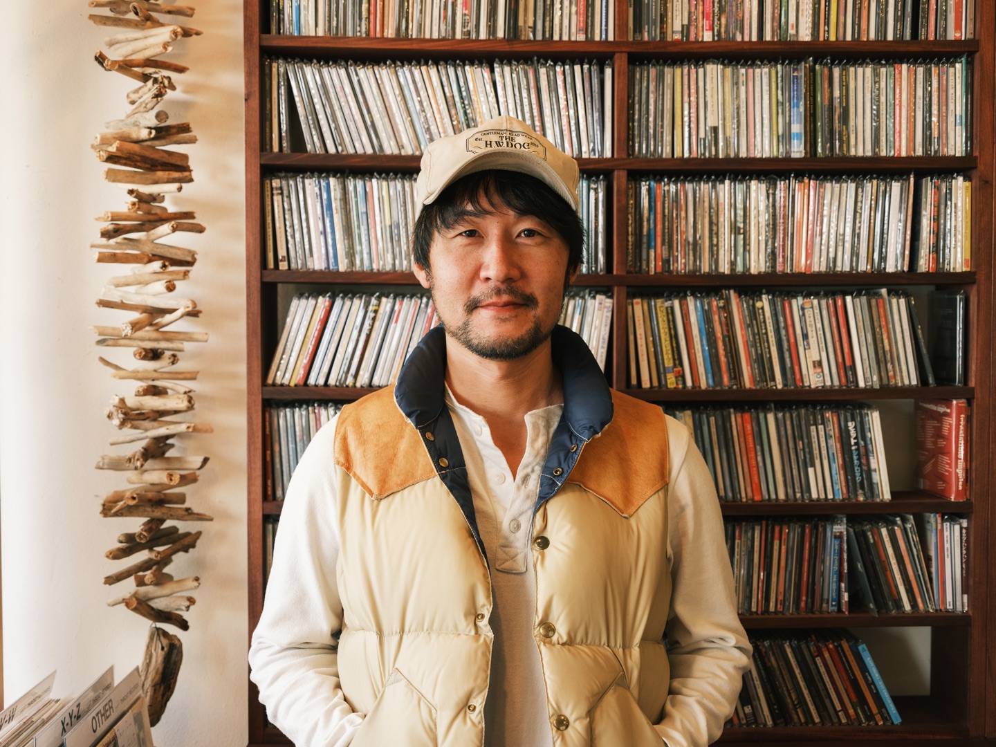 LOSTAGEの五味岳久を訪ね、奈良へ。音楽をやめる、続けるとは？ / 音楽と仕事、ときどき法要 ｜ カルチャーメディアNiEW（ニュー）