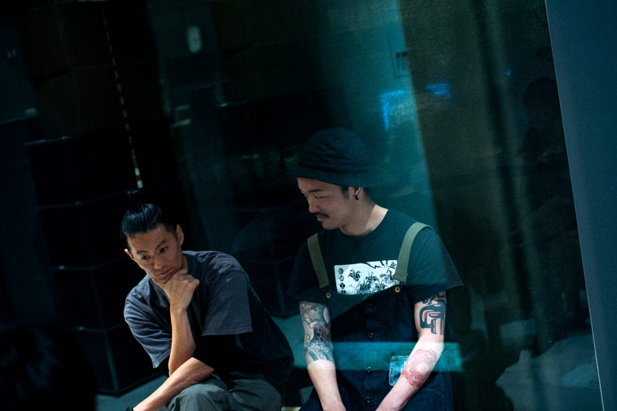 Shing02×粉川心対談。価値観の転換期を迎える現代に、2人が見つける絶望と希望 ｜ カルチャーメディアNiEW（ニュー）