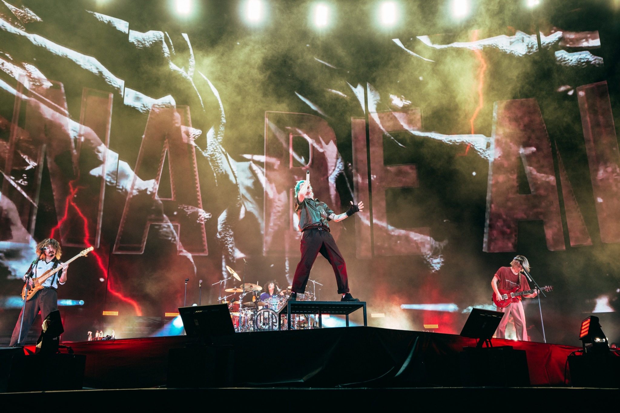 ONE OK ROCKのワールドツアー初日レポート 「世界を制する」のは夢ではない ｜ カルチャーメディアNiEW（ニュー）